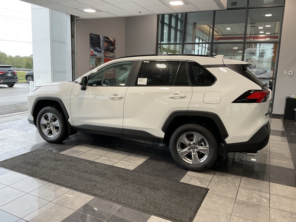 New 2025 Toyota RAV4 XLE 4D Sport Utility in Kansas City #T251337 | Jay ...