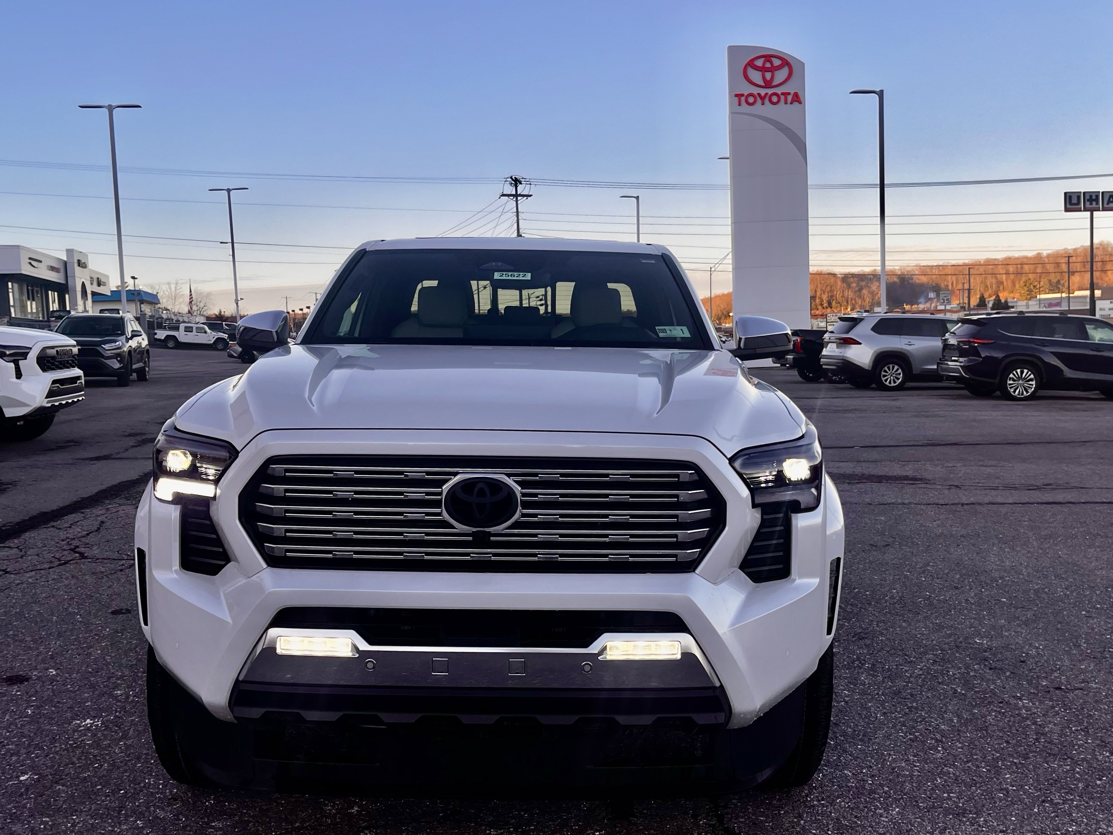 New 2026 Toyota Tacoma i-FORCE MAX Limited i-FORCE MAX 4X4 DOUBLE CAB ...