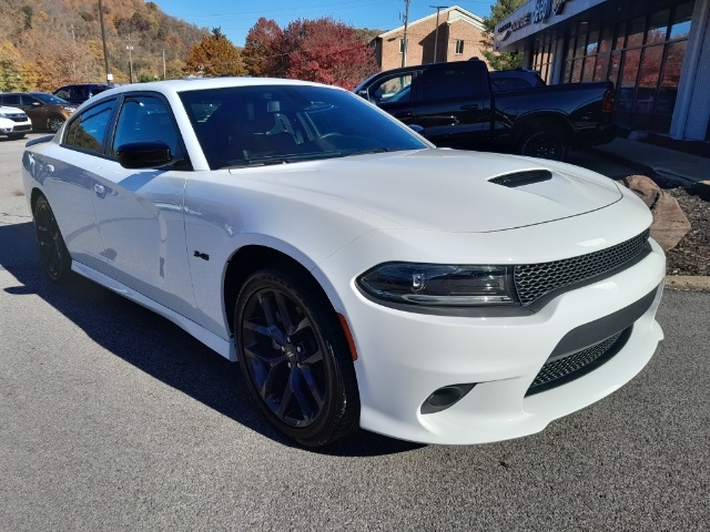 White rt charger store