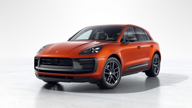 New 2025 Porsche Macan T SUV in Highland Park # | Porsche Exchange